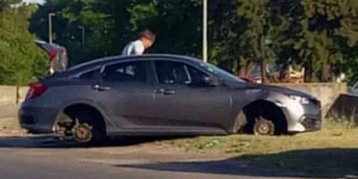 FUERON A RECIBIR A LA SELECCION Y SE QUEDARON SIN RUEDAS - Dato Posta