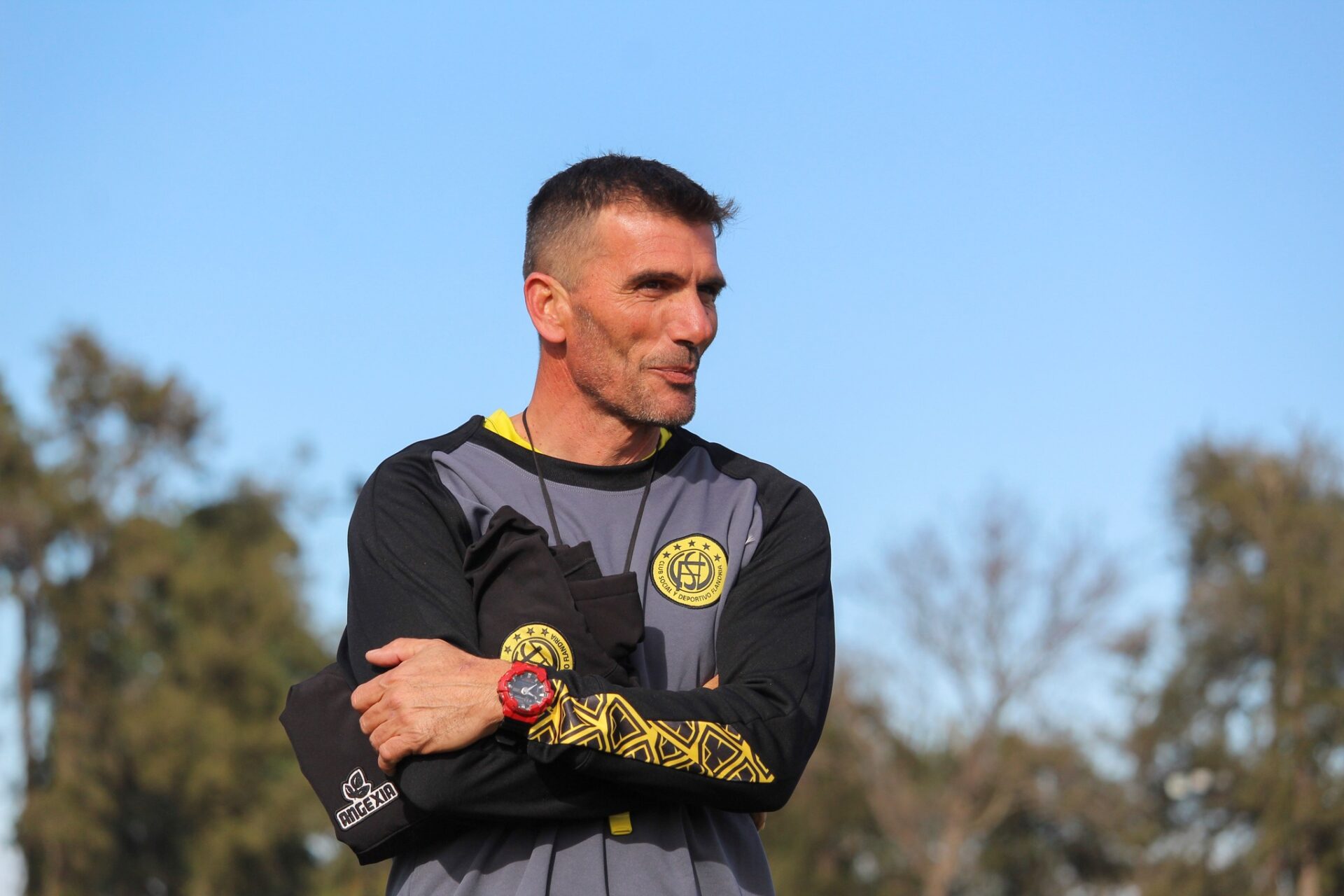 PEÑA "WALTER DÍAZ" ACOMPAÑA AL DT EN SU DIFÍCIL NUEVO PASO POR FLANDRIA ...