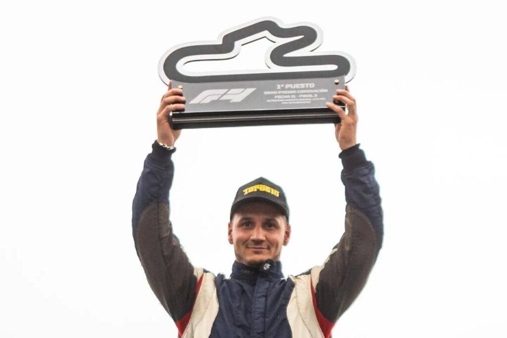 FUCCI CERRÓ EL AÑO CON UN TRIUNFO EN LA FÓRMULA 4 NUEVA GENERACIÓN ...