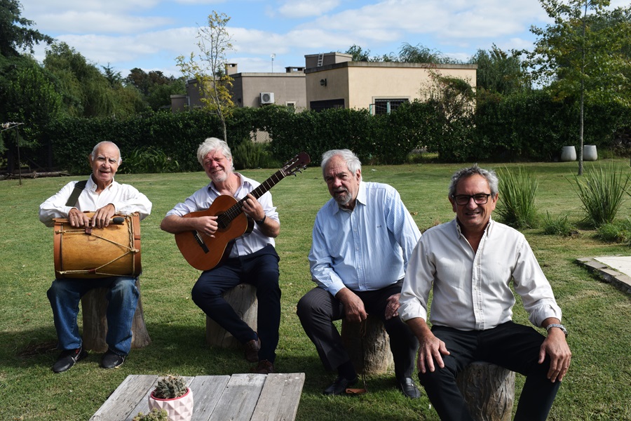 PRESENTACIÓN DE FUNDAMENTO COPLERO Y RECONOCIDAS VOCES MERCEDINAS ...